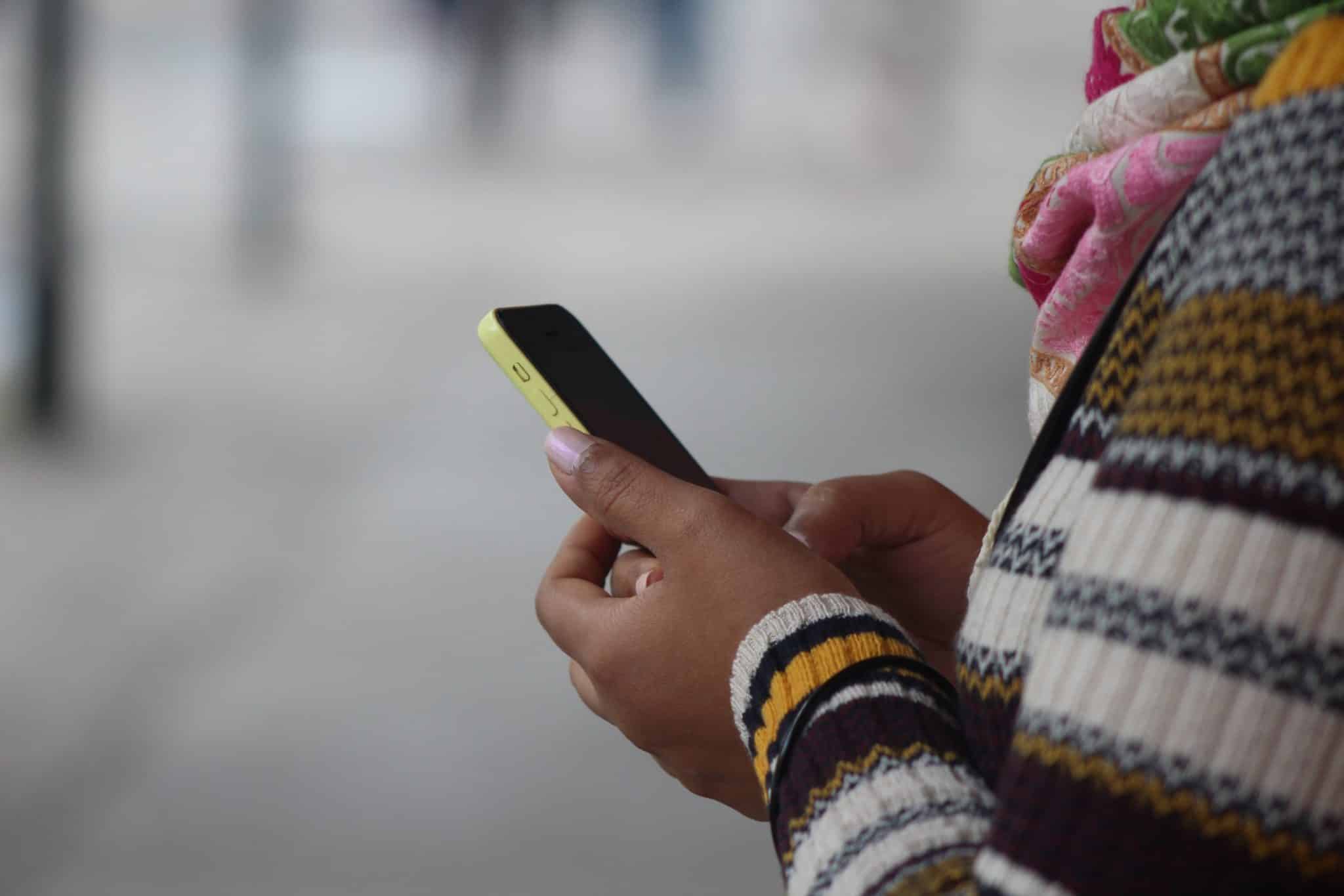 How to react to racism online - spunout